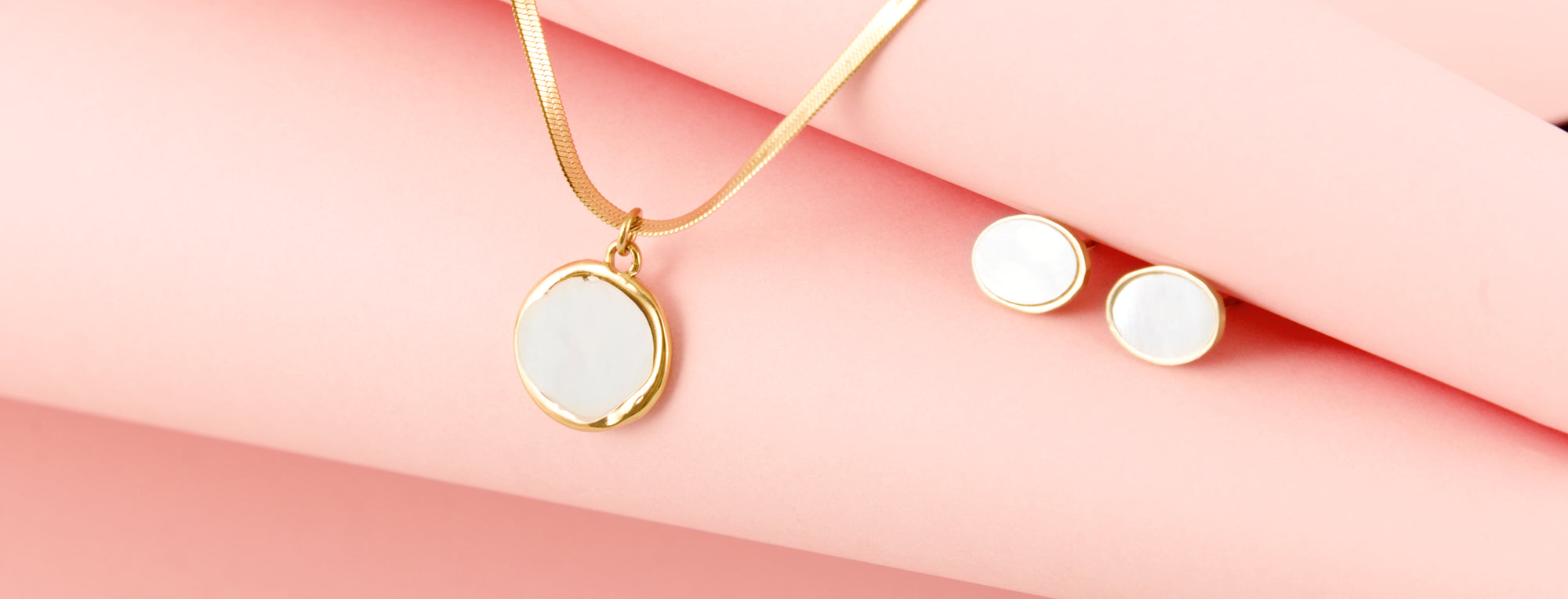 ONE DIVA . Only for Divas – One Diva