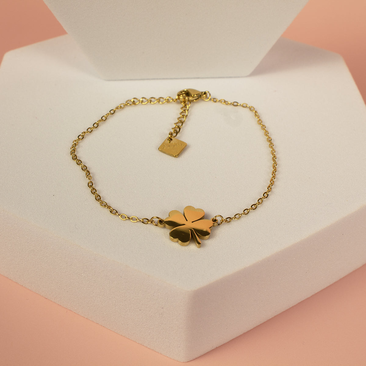 ONE DIVA . Only for Divas – One Diva